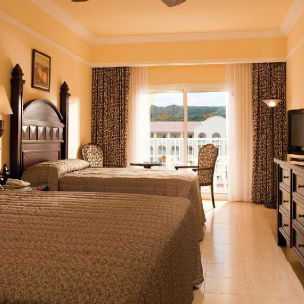 Riu Guanacaste | All-Inclusive Costa Rica Honeymoon Resort | Honeymoons Inc