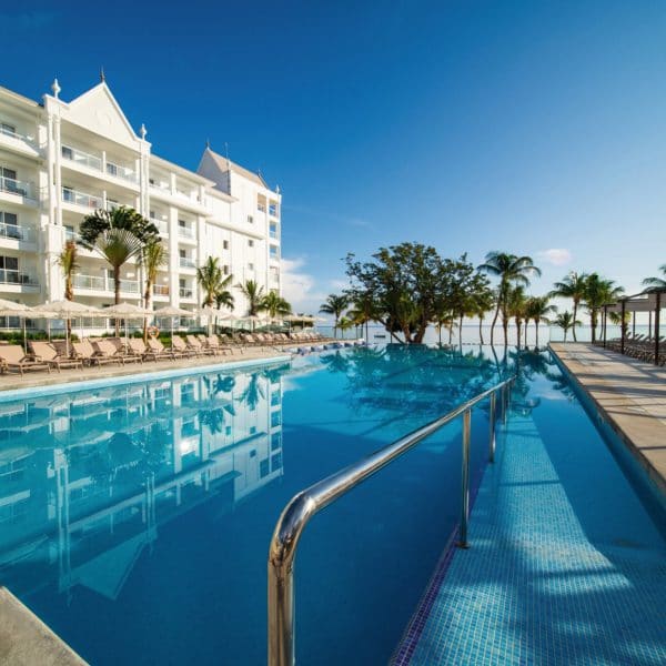 Riu Ocho Rios | All-Inclusive Jamaica Destination Weddings